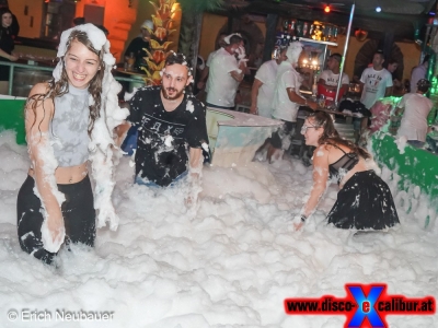 Die erste XXL SCHAUMPARTY | Disco-Excalibur
